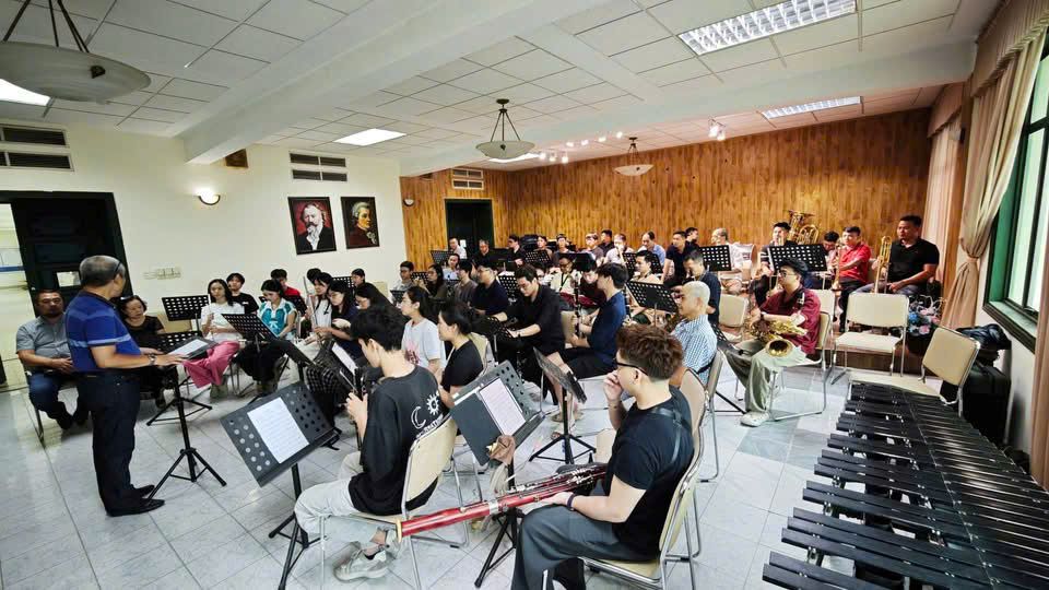 “Giai điệu hân hoan” và sự trở lại của dàn nhạc kèn quy mô sau một thập k