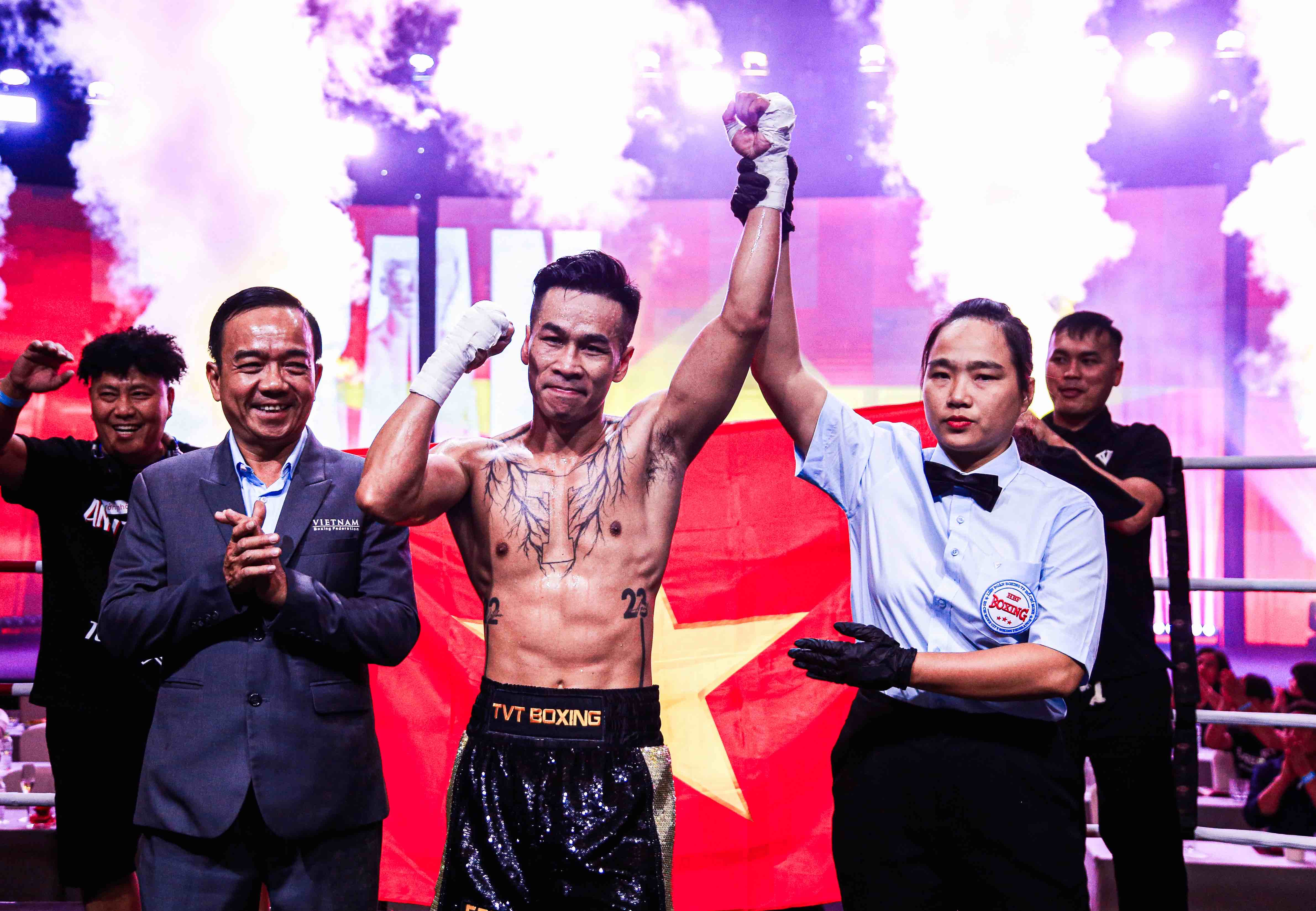 Tran Van Thao schlug einen thailändischen Boxer im legendären Ho Tram K.o.