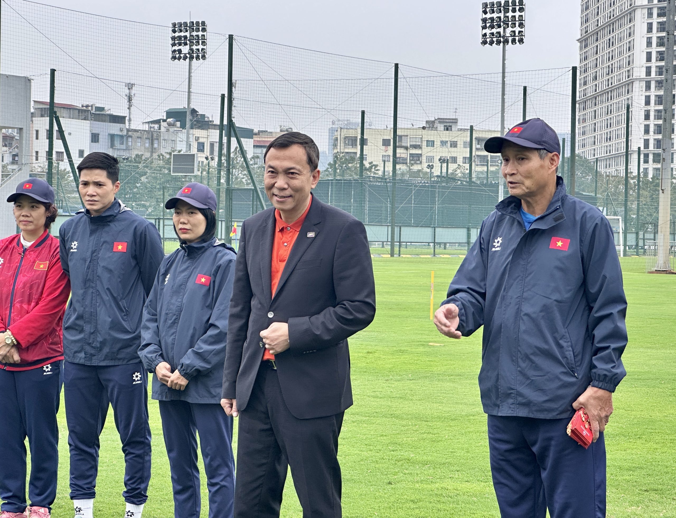 The Vietnamese women's national team returned to training during the ...