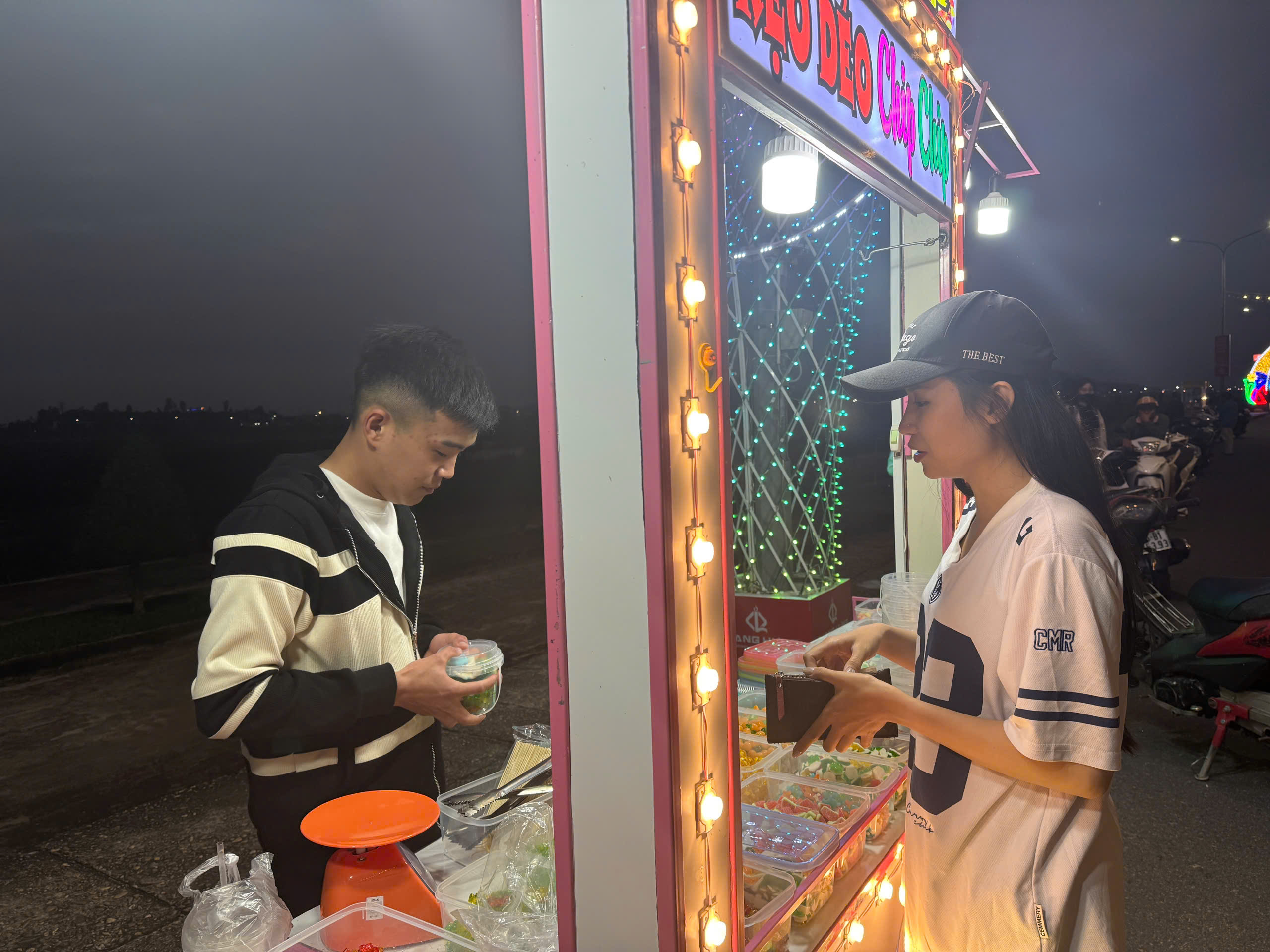 Phố đêm sông Trà – Điểm hẹn văn hóa mới bên bờ Nam Trà Khúc