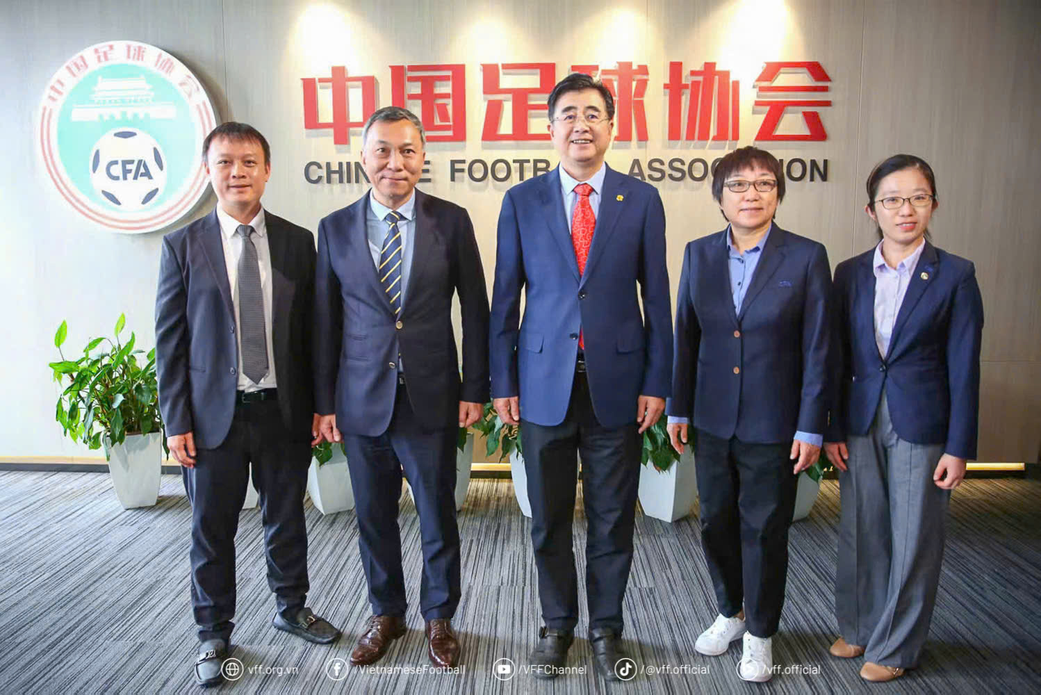 Vietnam Football Federation signs memorandum of understanding on ...