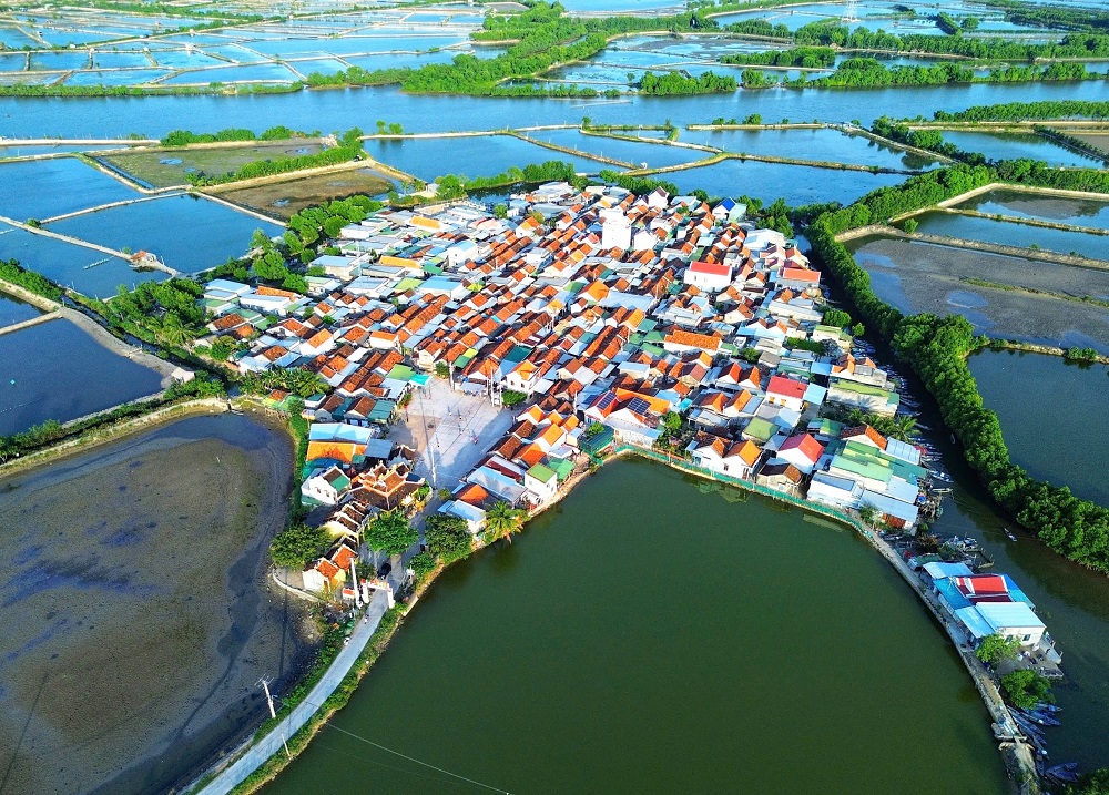Về thăm làng cổ Hà Liên