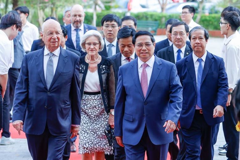 Kỷ nguyên thông minh phải là kỷ nguyên phát triển vì con người