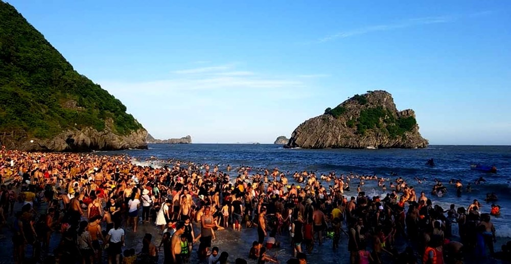 WB cảnh báo: Du lịch Việt Nam đã chạm đến điểm bùng phát trong phát triển