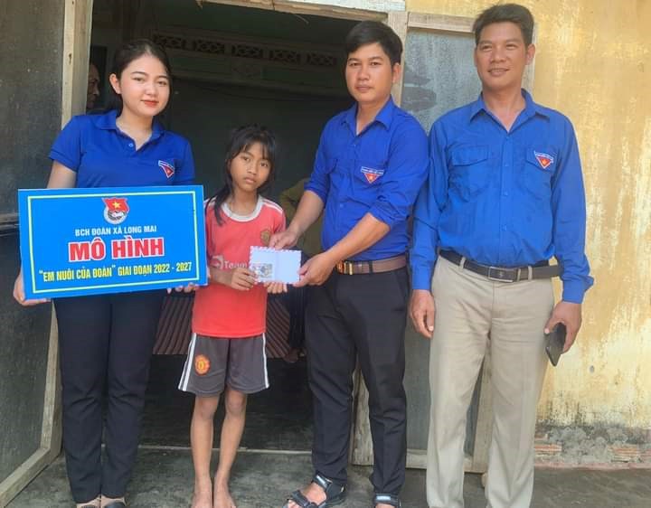 Mô hình “Em nuôi của Đoàn”: Viết tiếp ước mơ đến trường