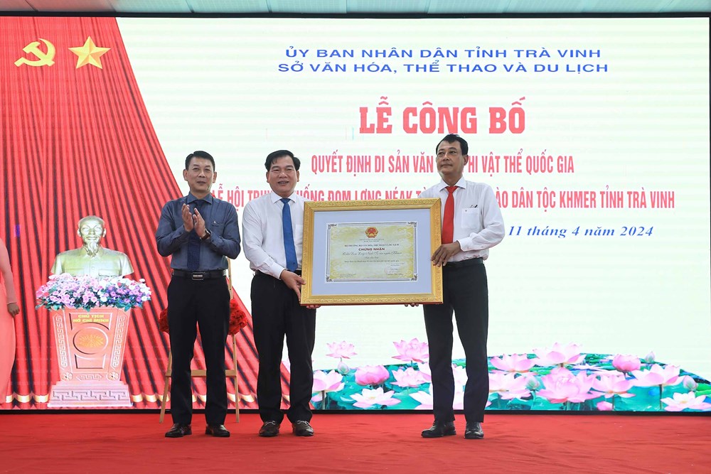 Phát huy Lễ hội Đom Lơng Néak Tà gắn với phát triển du lịch