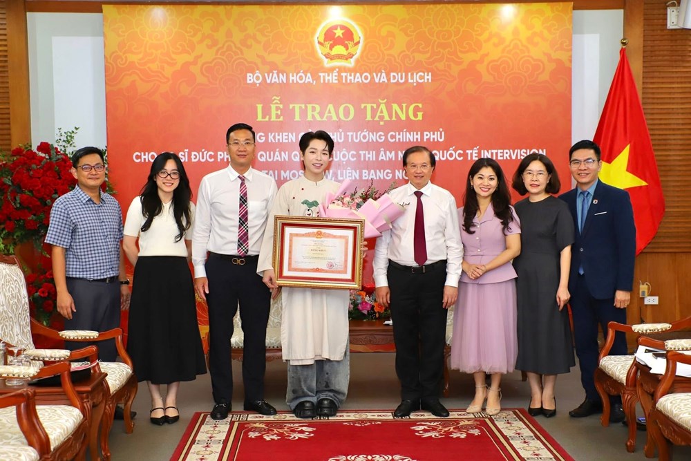 Đằng sau vinh quang Intervision 2025: Hành trình khổ luyện của Đức Phúc